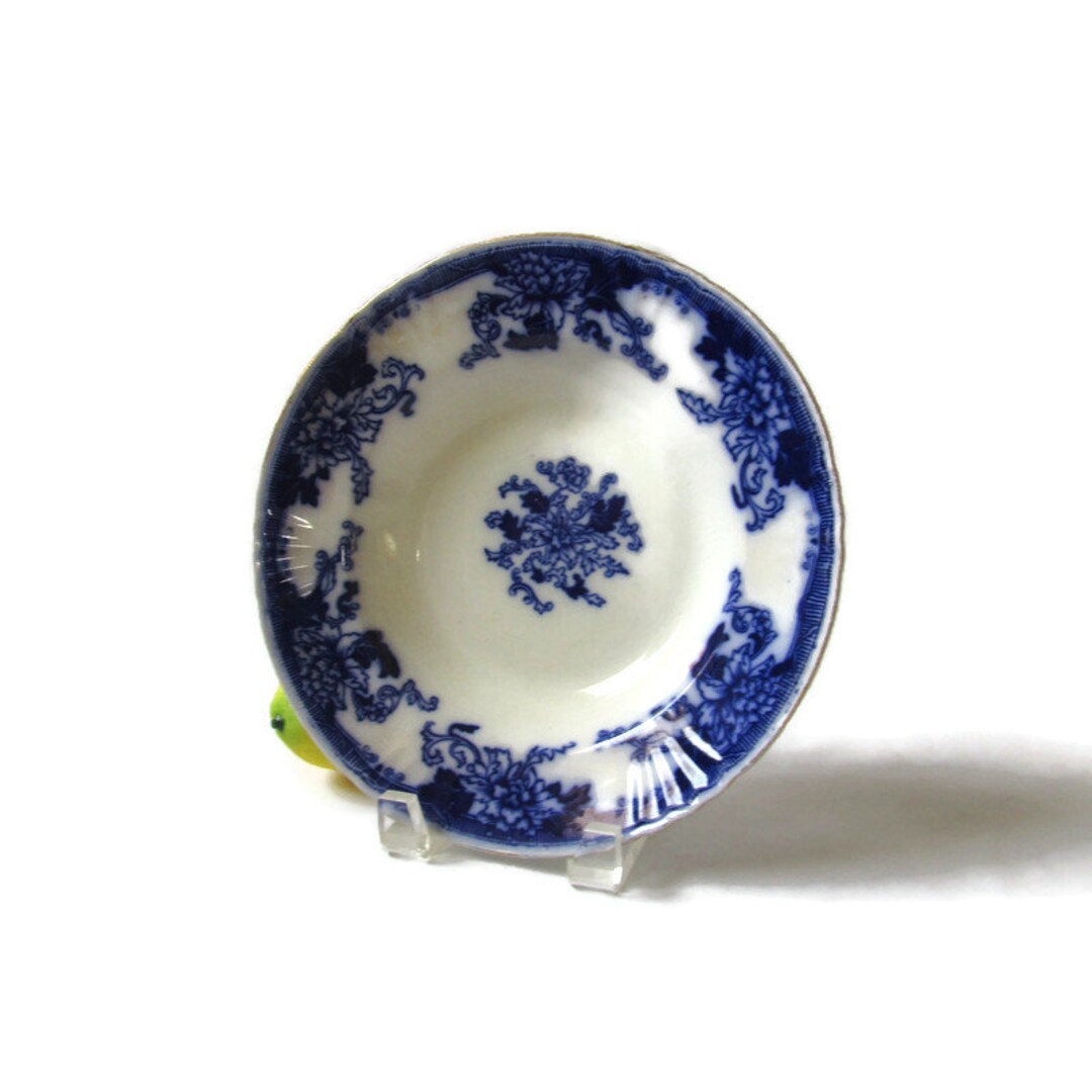 Thos Hughes & Son Scalloped Flow Blue Soup Bowl, 1895-1910; Antique ...