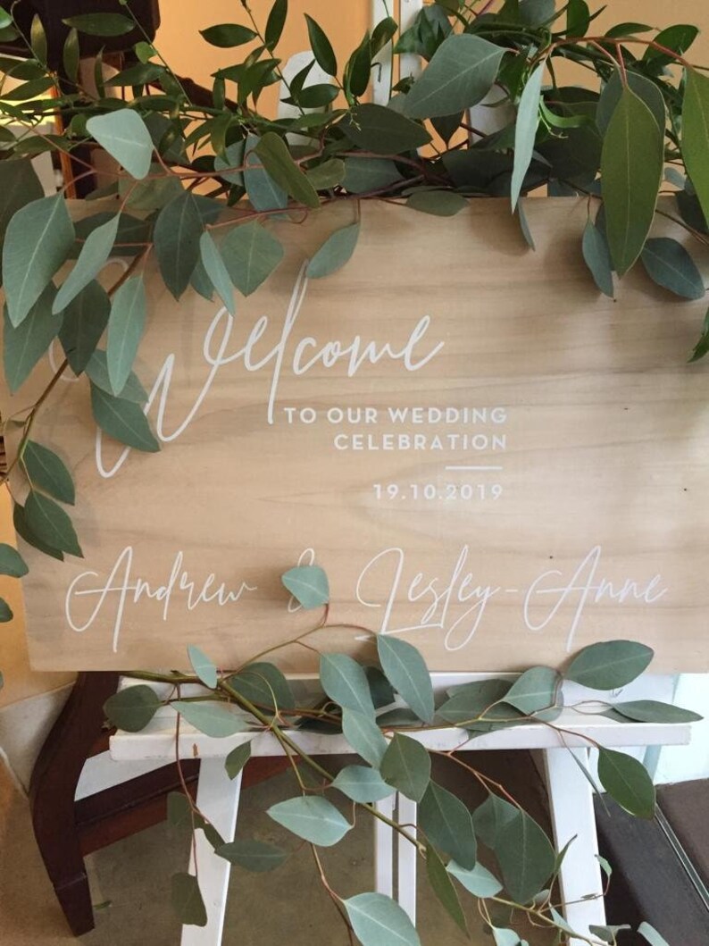 Mirror Wedding Welcome Sign DIY Easy With Vinyl - Etsy UK