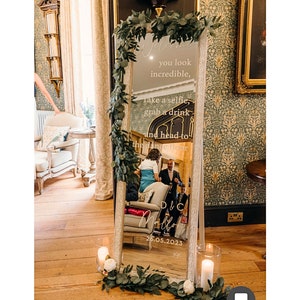 Hello Darling / Beautiful Mirror Wedding Welcome Sign • DIY Easy With ...