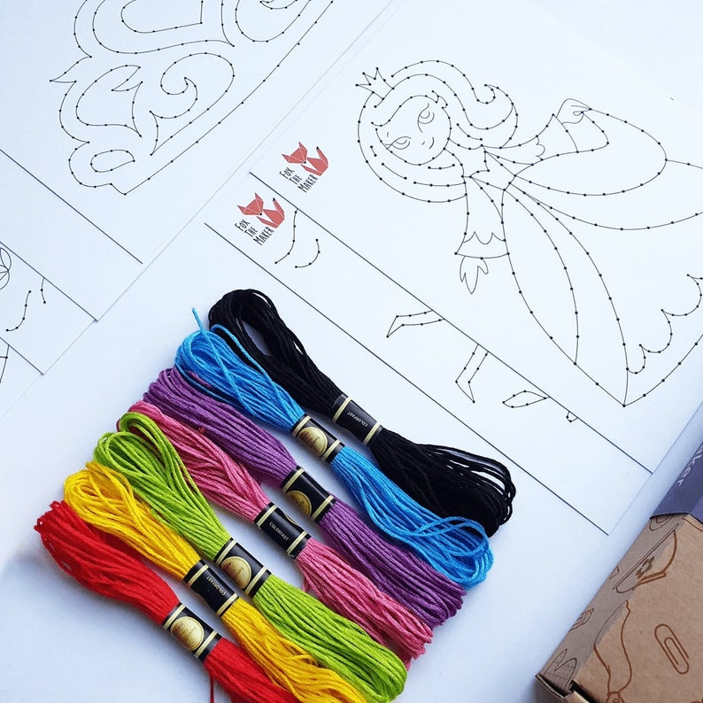 First Sewing Kit for Girls With Cardboard Sewing Cards. Craft Kit for ...