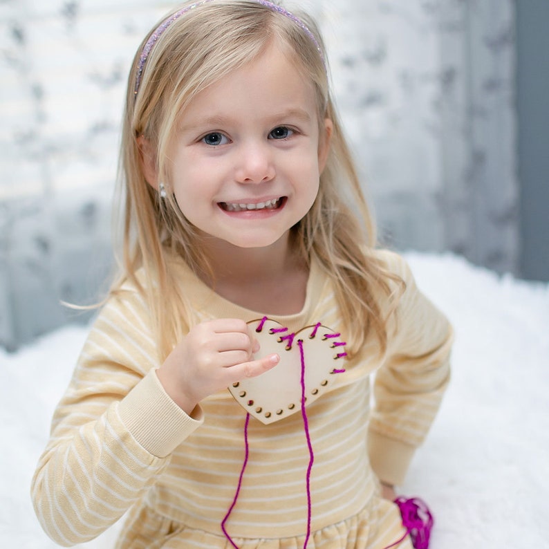 Kids Learn to Sew Kit With Plastic Needle Montessori Sewing Kit ...