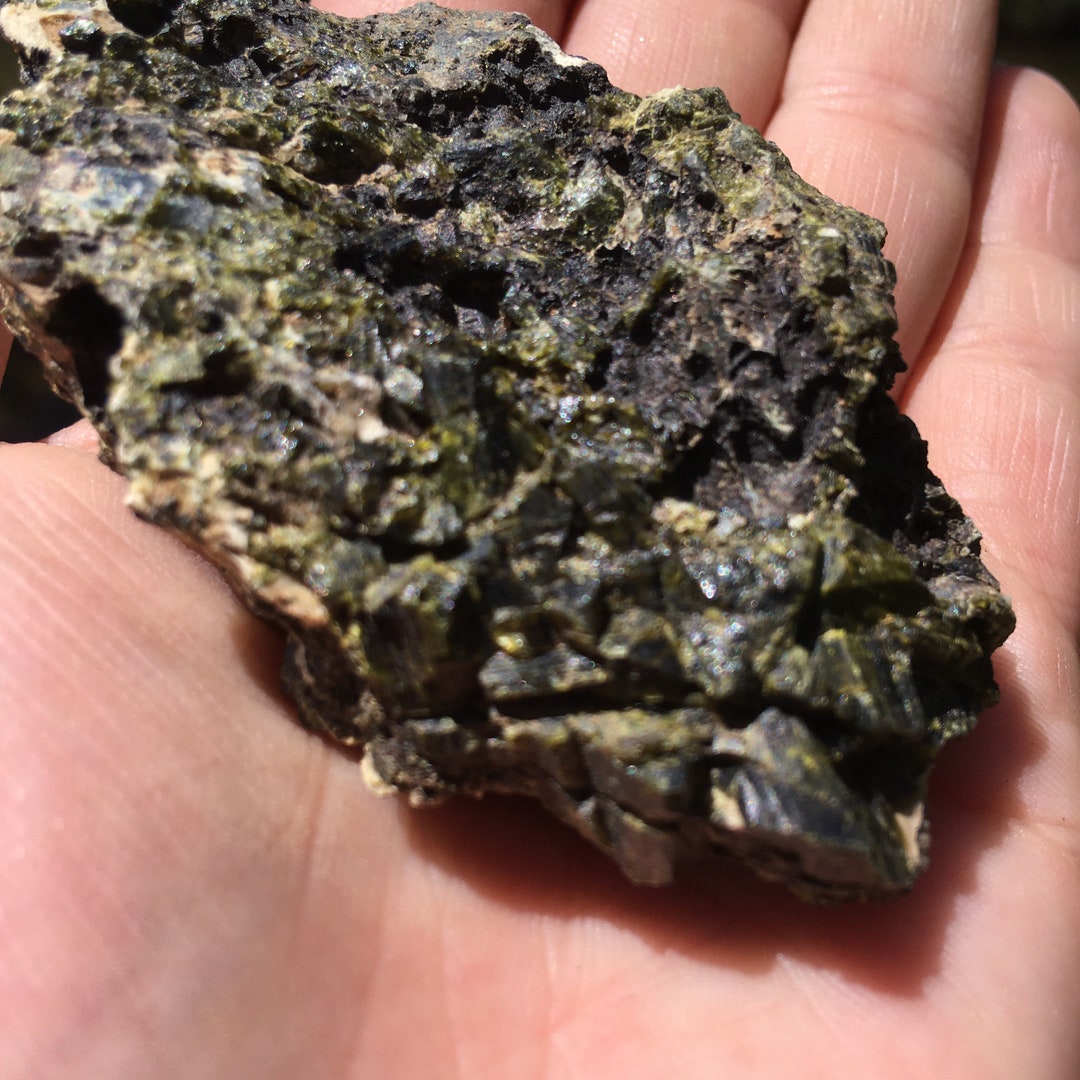 Epidote and Calcite Crystal Specimen Green Crystals - Etsy