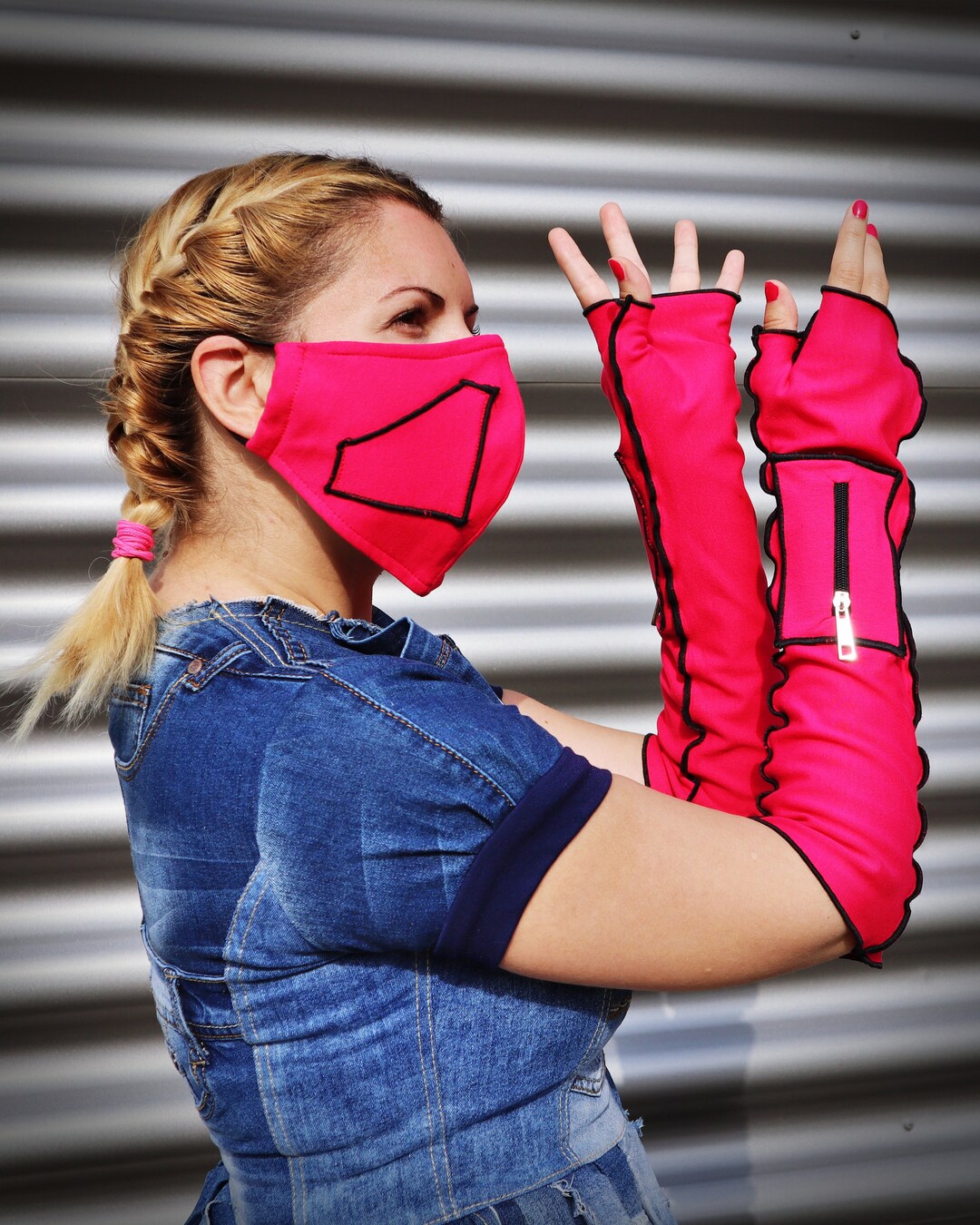 Set of Face Mask and Gloves, Face Mask With Fingerless Gloves ...