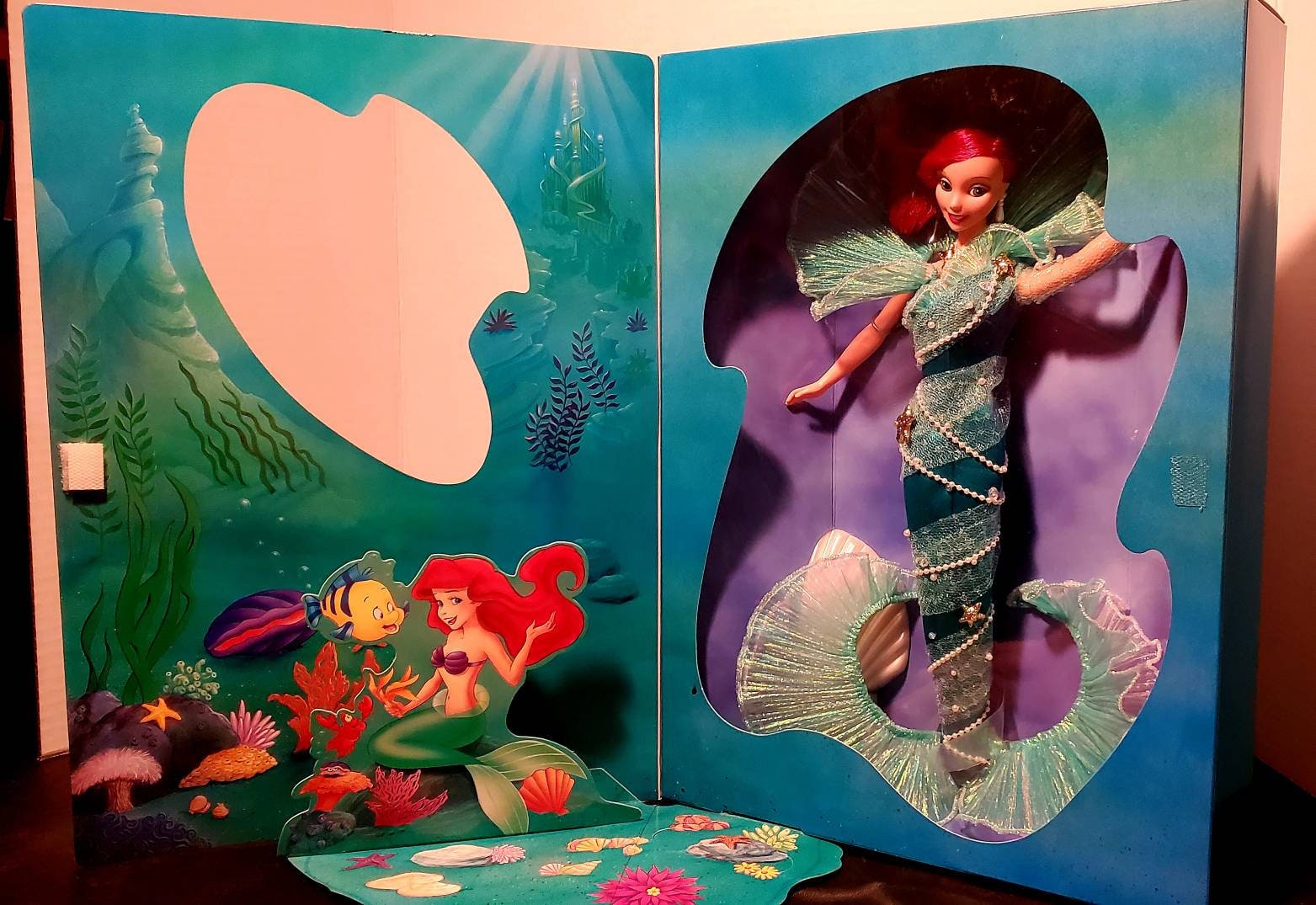 Walt Disney's The LITTLE MERMAID, ARIEL Barbie Doll 1990s