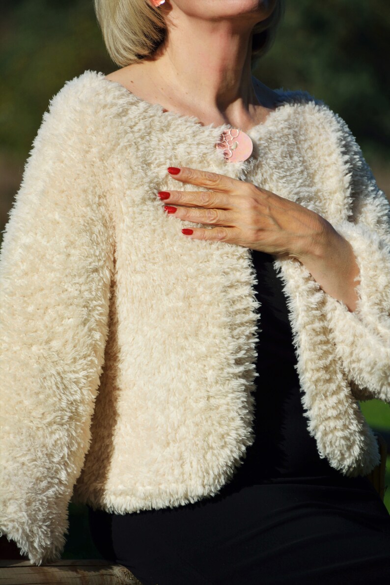 Fur Cardigan Knitting Pattern, Chunky Oversize Shrug (PDF Pattern) - Etsy