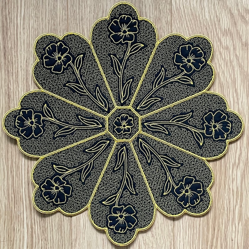 ITH Table Centre / Placemat Digital Embroidery Design. Made - Etsy