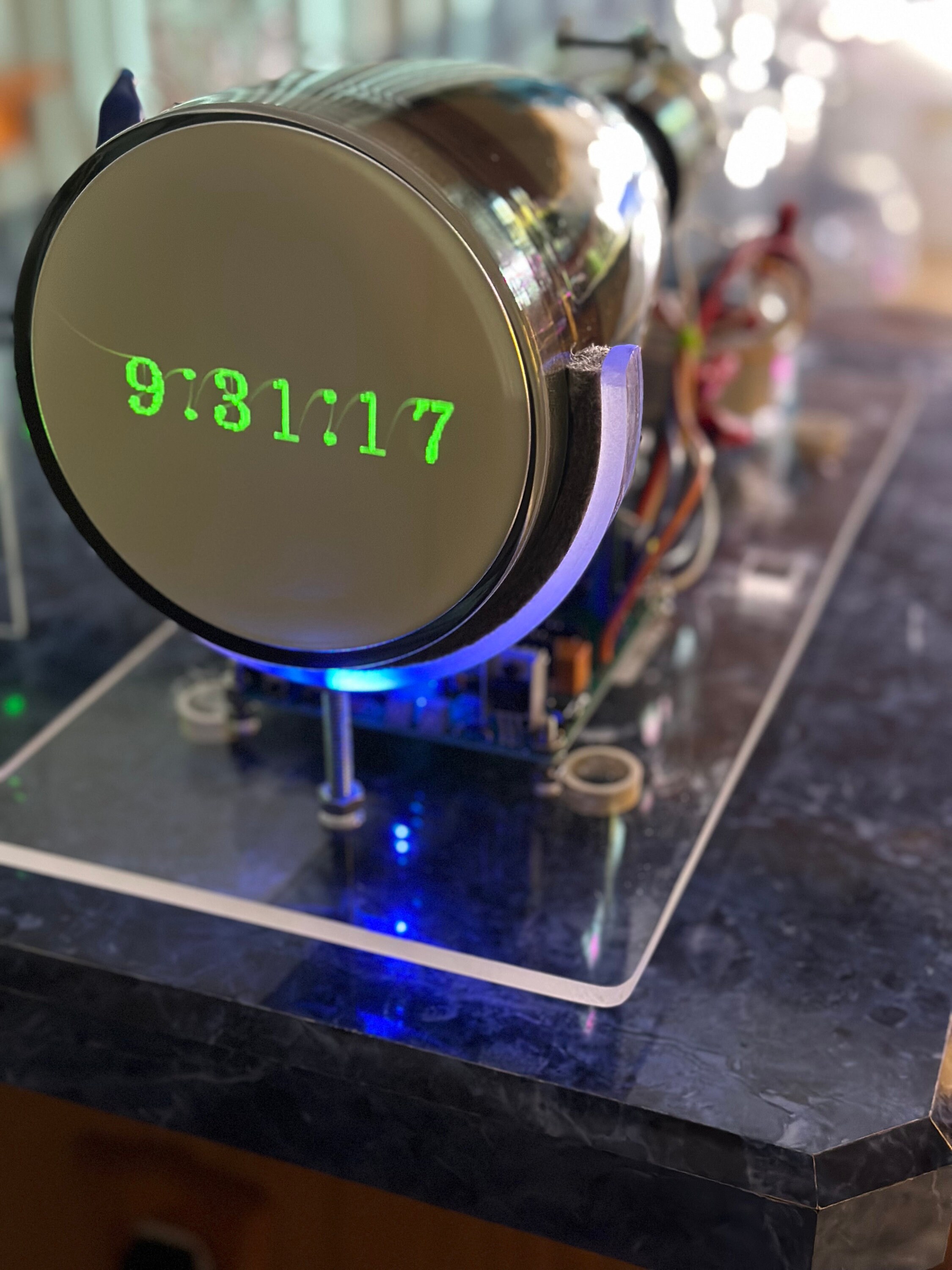 Oscilloscope or Scope Clock Made With 5 Cathode Ray Tube, century Style ...