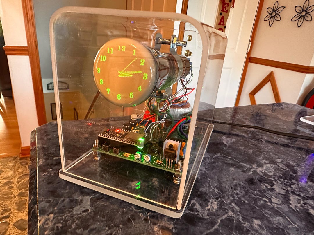 Oscilloscope Clock or Scope Clock Century Font Wi-fi and GPS Included ...