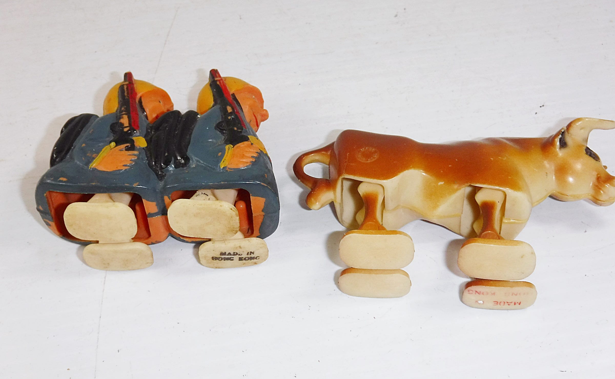 Vintage 1950's Plastic Hap Hop Soldiers and Bull Toy Ramp Walker Hong ...
