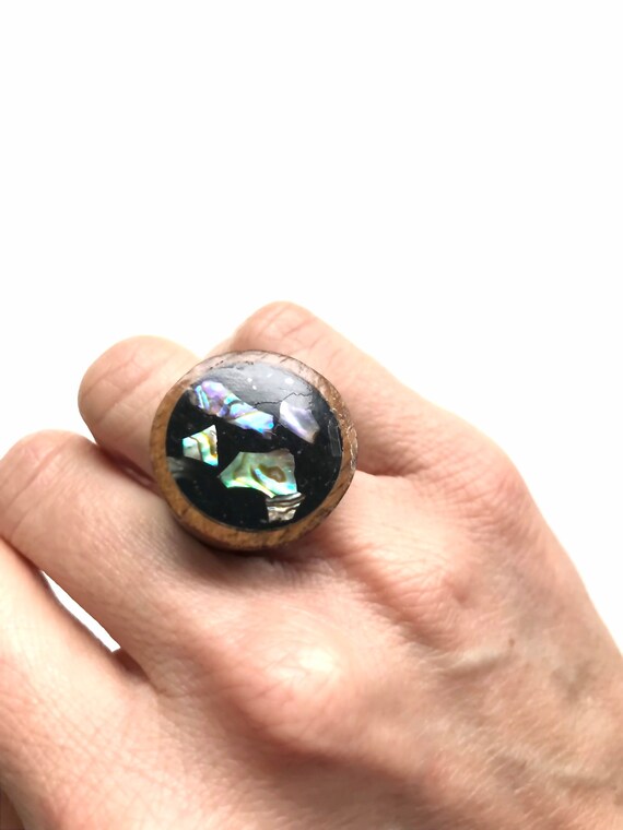 Vintage Italian Wood and Abalone Shell Inlay Ring - Gem