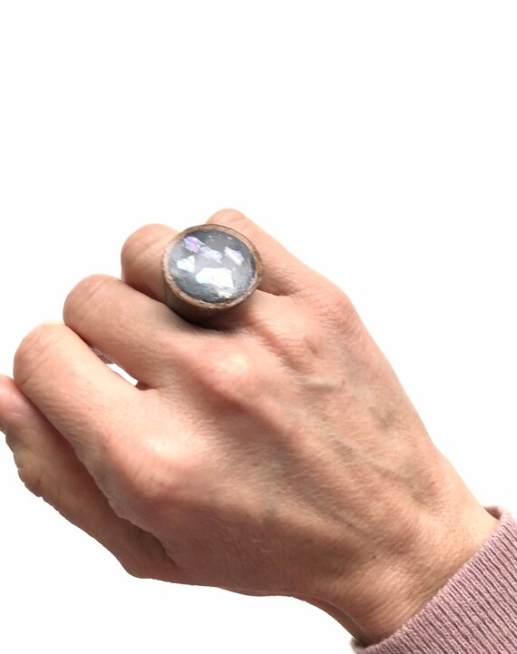 Vintage Italian Wood and Abalone Shell Inlay Ring - Gem