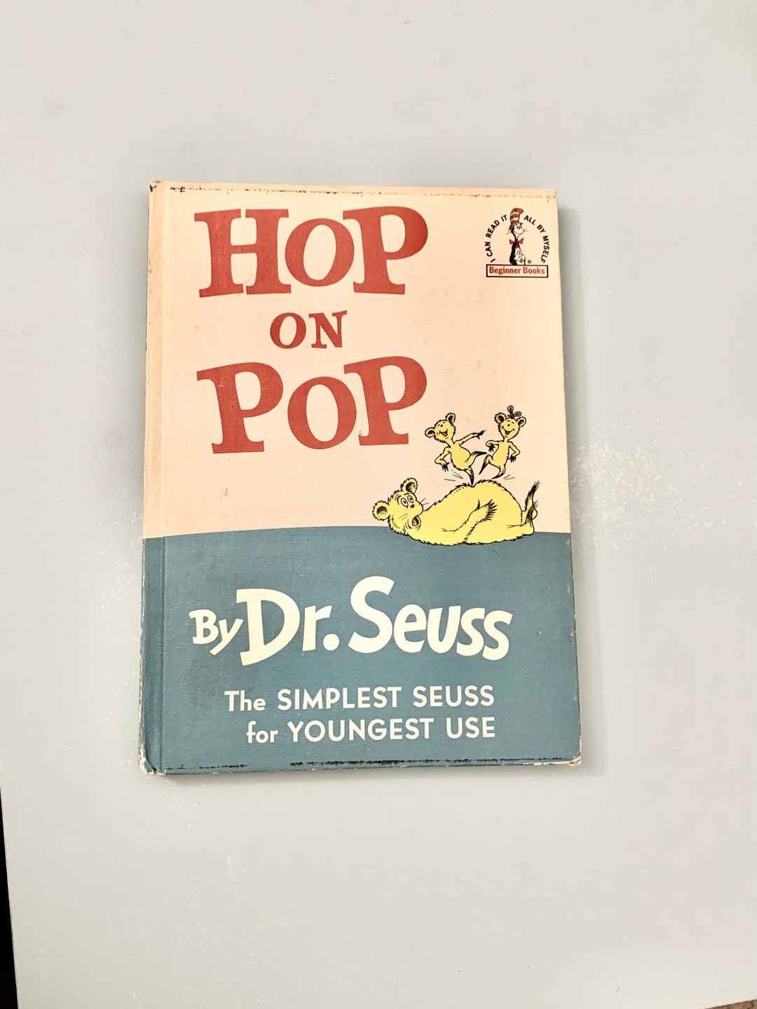 Hop on Pop by Dr Seuss the Simplest Seuss for Youngest Use Book Club ...