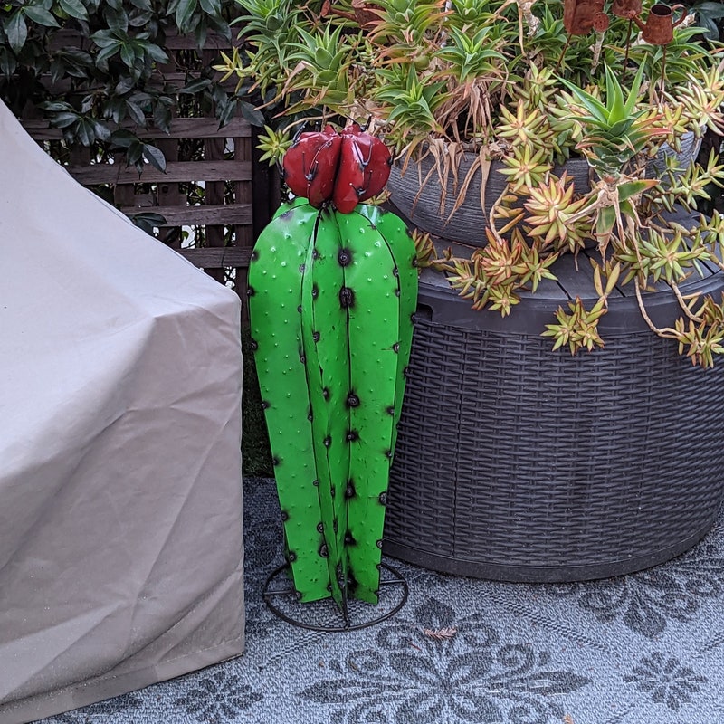 Metal Cactus Yard Art - Etsy