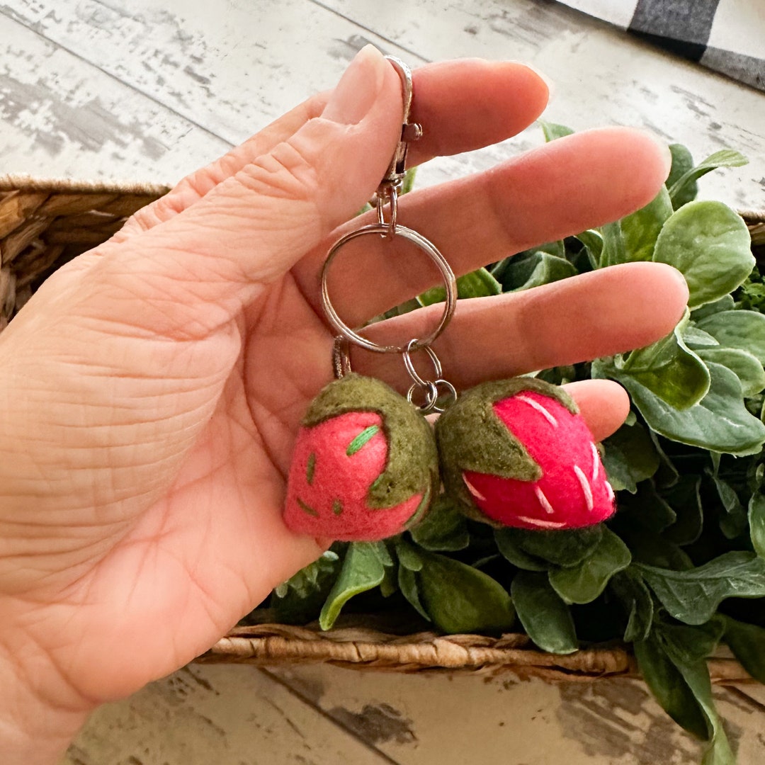 Handmade Hand Stitched Felt Strawberries Keyring Keychain Key Holder - Etsy