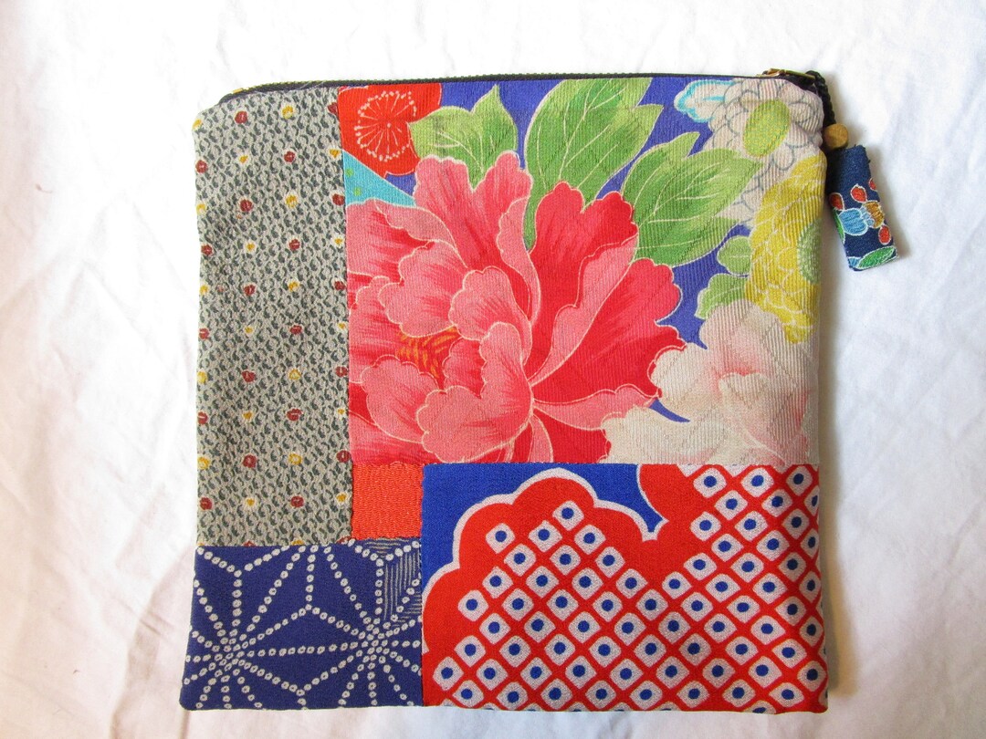 20x20cm Origami Silk Kimono Zipper Pouch Made With Antique Silk ...