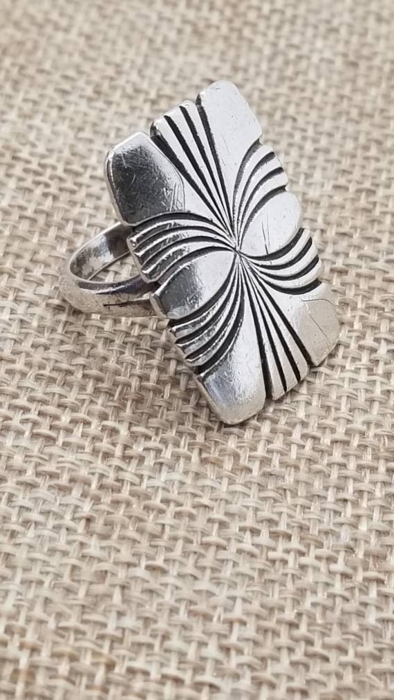 Sy Signed Navajo Native Gem