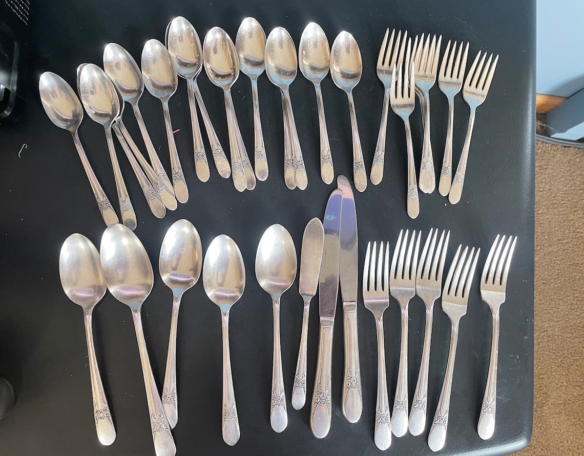 Vintage 1948 Wm Rogers Silverplate Beloved Pattern Silverware - Etsy