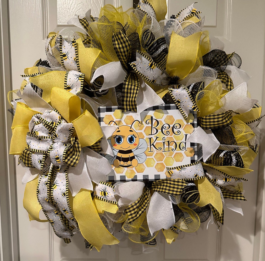 Lizzys Logos, Bees Wreath, Kindness Wreath, Honey, Beehive, Deco Wreath ...