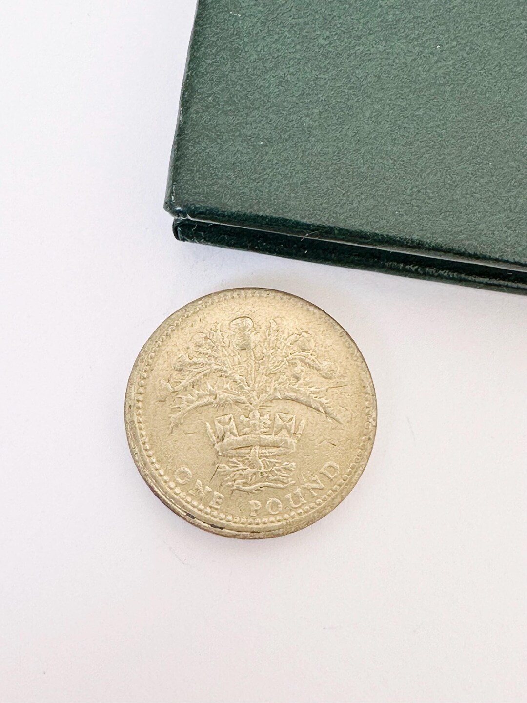 1993 One Pound Coin, Collectible Coin, Welsh Leek Emblem Coin - Etsy