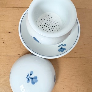 Korean Traditional Tea Cup Including Infuser and Plate With Floral ...