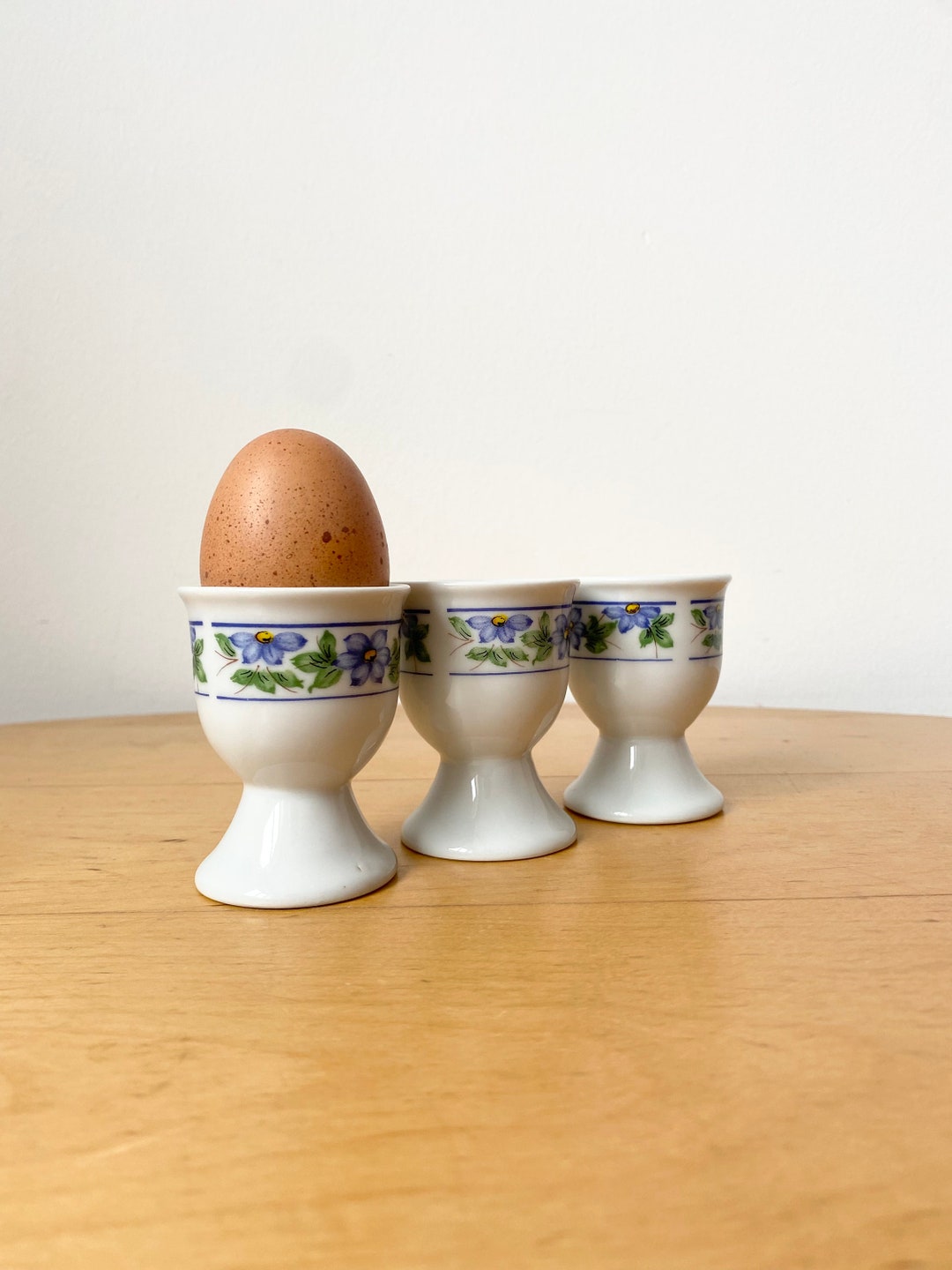 Ceramic Egg Cups, Set of 3 Vintage Egg Holders - Etsy