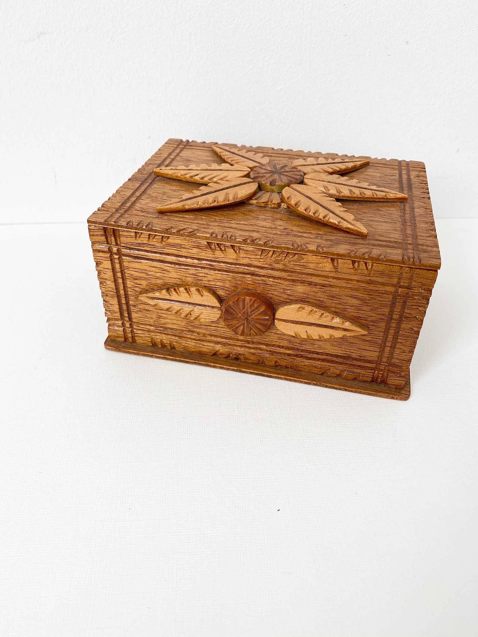 Vintage Wooden Box Handmade Trinket Box Gift for Him/her - Etsy