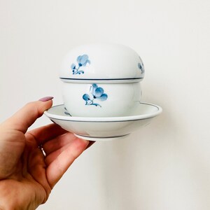 Korean Traditional Tea Cup Including Infuser and Plate With Floral ...