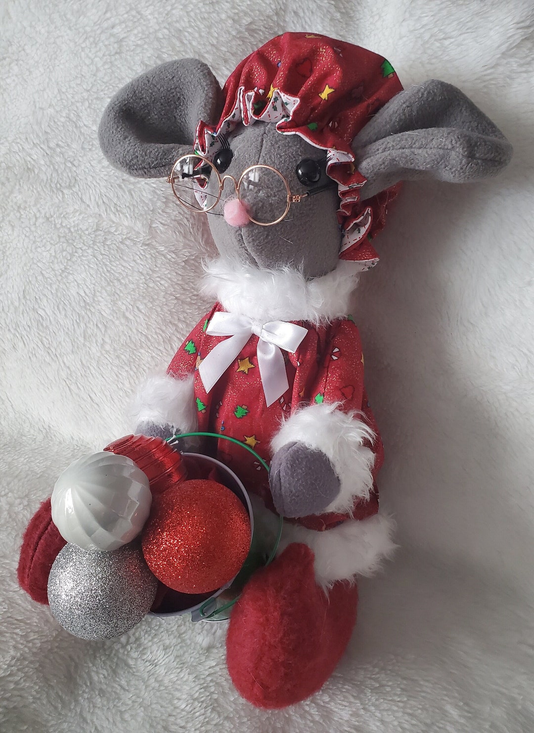 Christmas Mouse, Stuffed Mouse With Bucket of Christmas Balls - Etsy