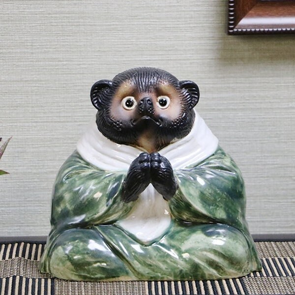 Shigaraki Tanuki Statue - Etsy