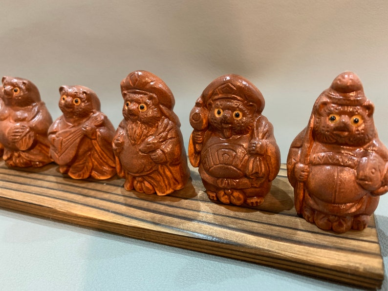 Tanuki Statue/ Japanese Shigaraki Ware/ Seven Lucky Gods - Etsy