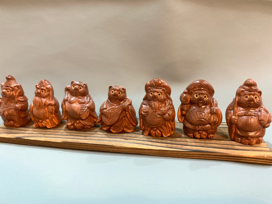 Tanuki Statue/ Japanese Shigaraki Ware/ Seven Lucky Gods Raccoon Dog ...