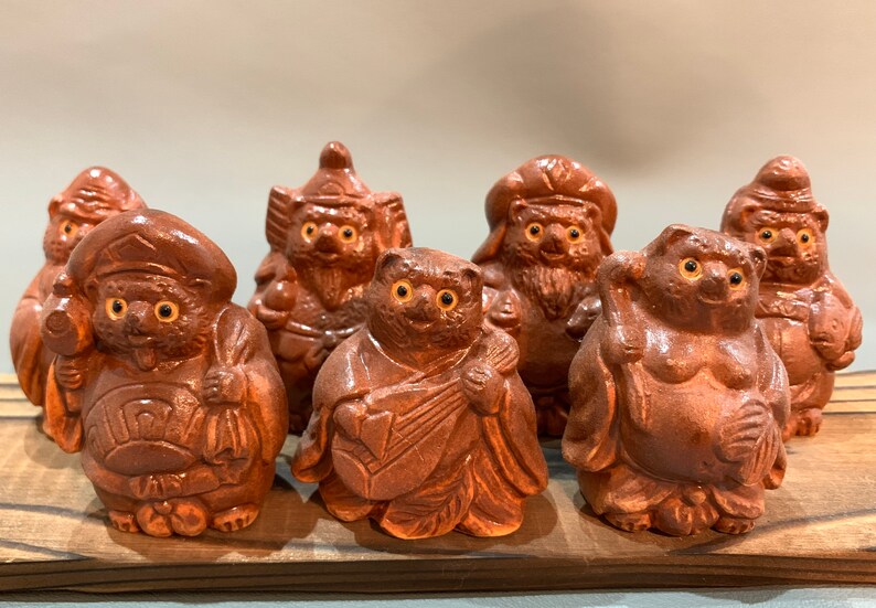 Tanuki Statue/ Japanese Shigaraki Ware/ Seven Lucky Gods - Etsy