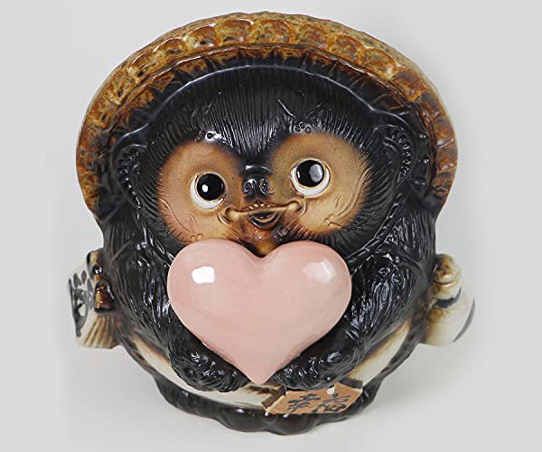Japanese Shigaraki Ware/ Tanuki Statue/ With Heart/ Made in Japan ...