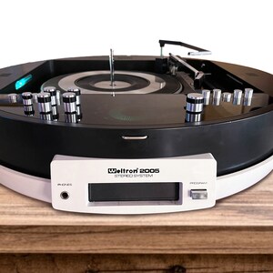Weltron 2005 the New Shape of Sound Space Age Stereo System, Turntable ...