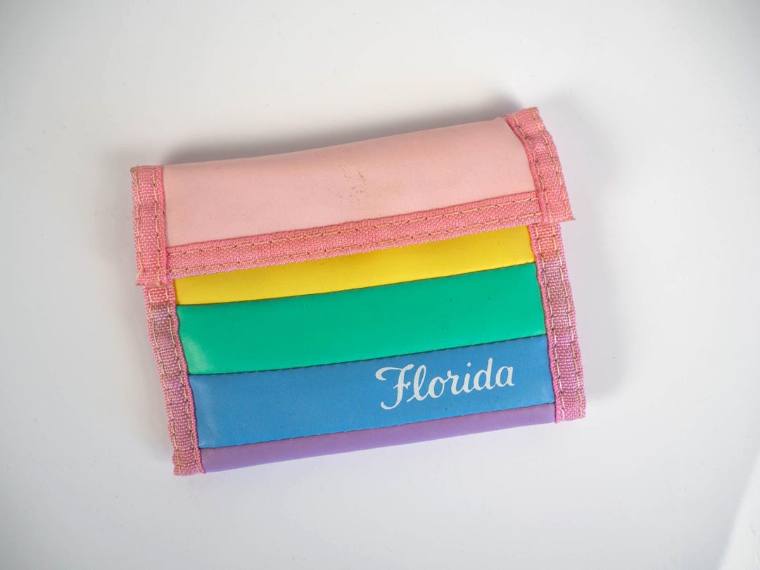 80s Retro Quilted Nylon Puffer Wallet, Pastel Rainbow Stripe Bi-fold ...