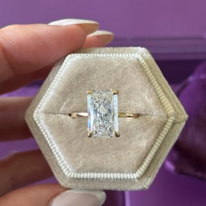5 Carat Radiant Cut Lab Diamond Solitaire Engagement Ring: 14k Gold ...