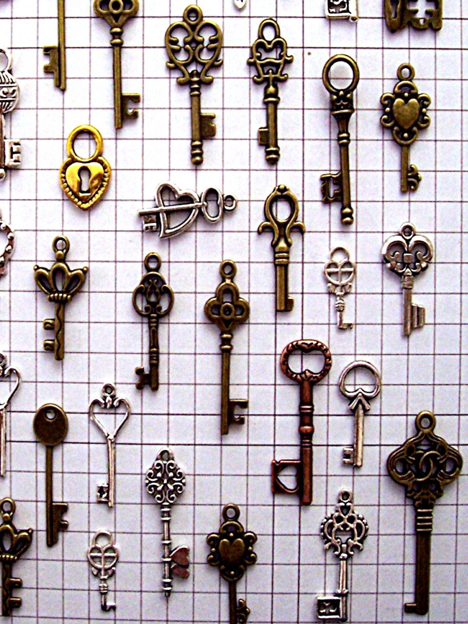 Replica Old Bulk Steampunk Skeleton Keys Mixed Charms Jewelry - Etsy