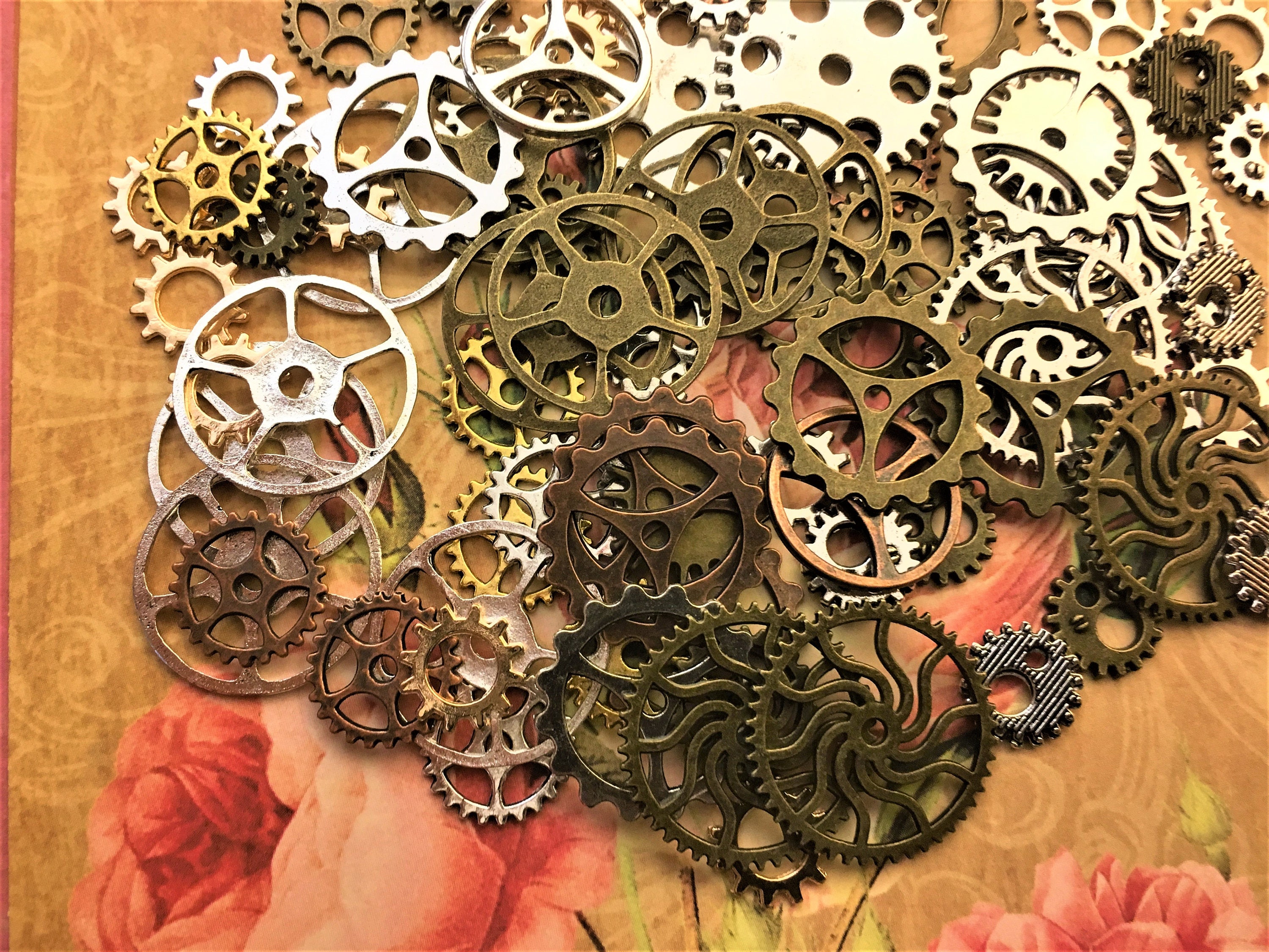New Rare Steampunk Gears Cogs Buttons Wheels Watch Parts Altered Art ...