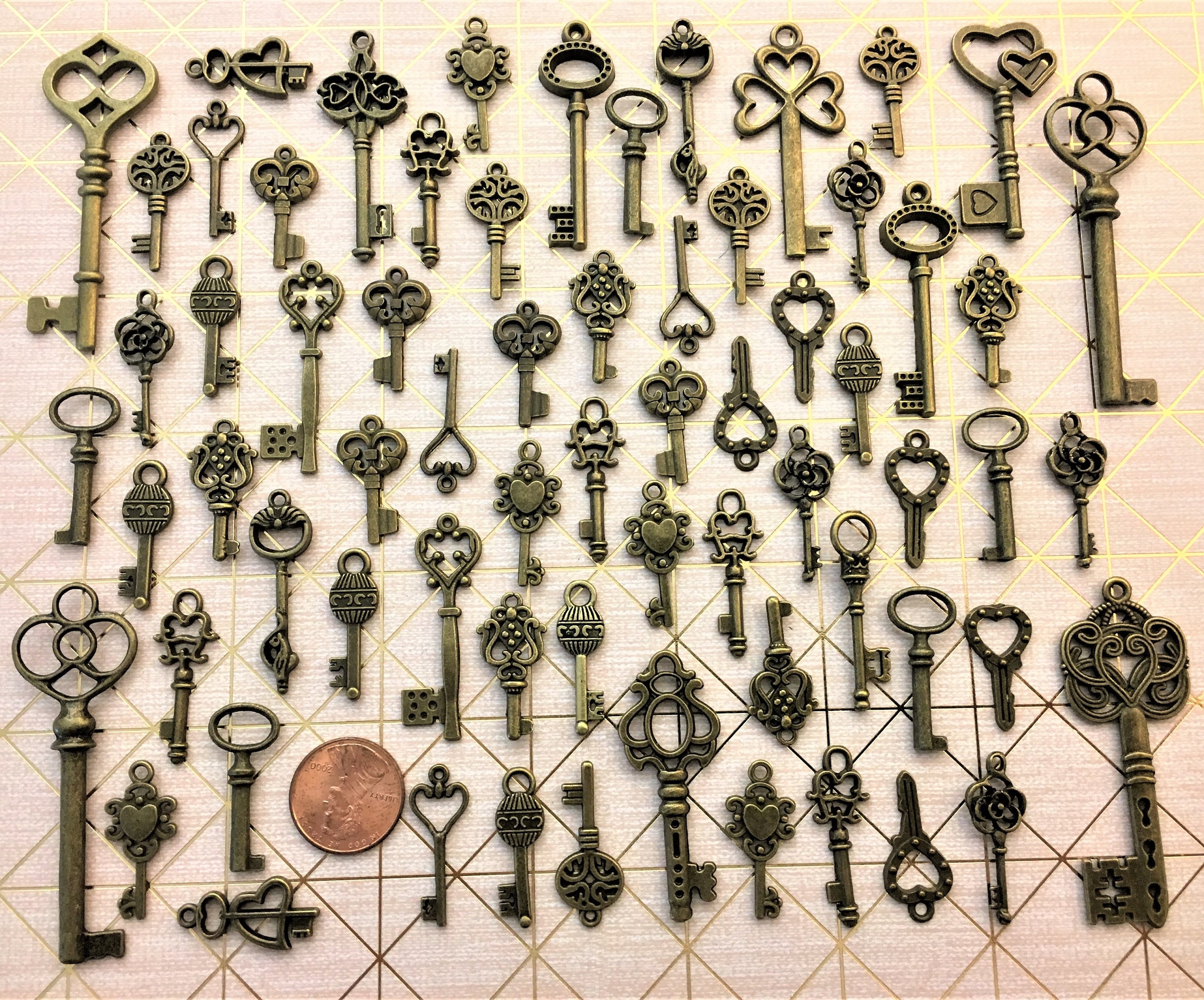 Home Décor Replica Vintage Brassy Keys Steampunk Vintage Jewelry Bulk ...