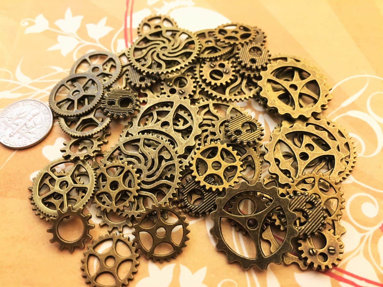 40 Mixed Color Large Small Steampunk Gears Cogs Buttons Wheels Watch ...