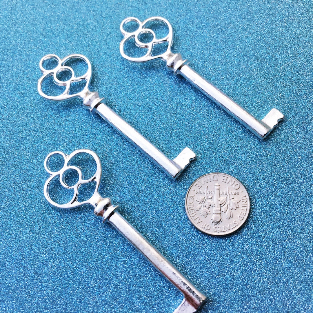 10 Skeleton Keys Steampunk Wedding Bridal Escort Cards DIY Scrapbook ...