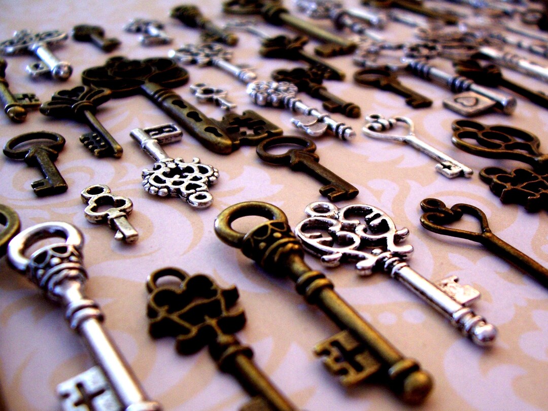 Assorted Replica Keys Skeleton Vintage Antique Look Charms Jewelry ...