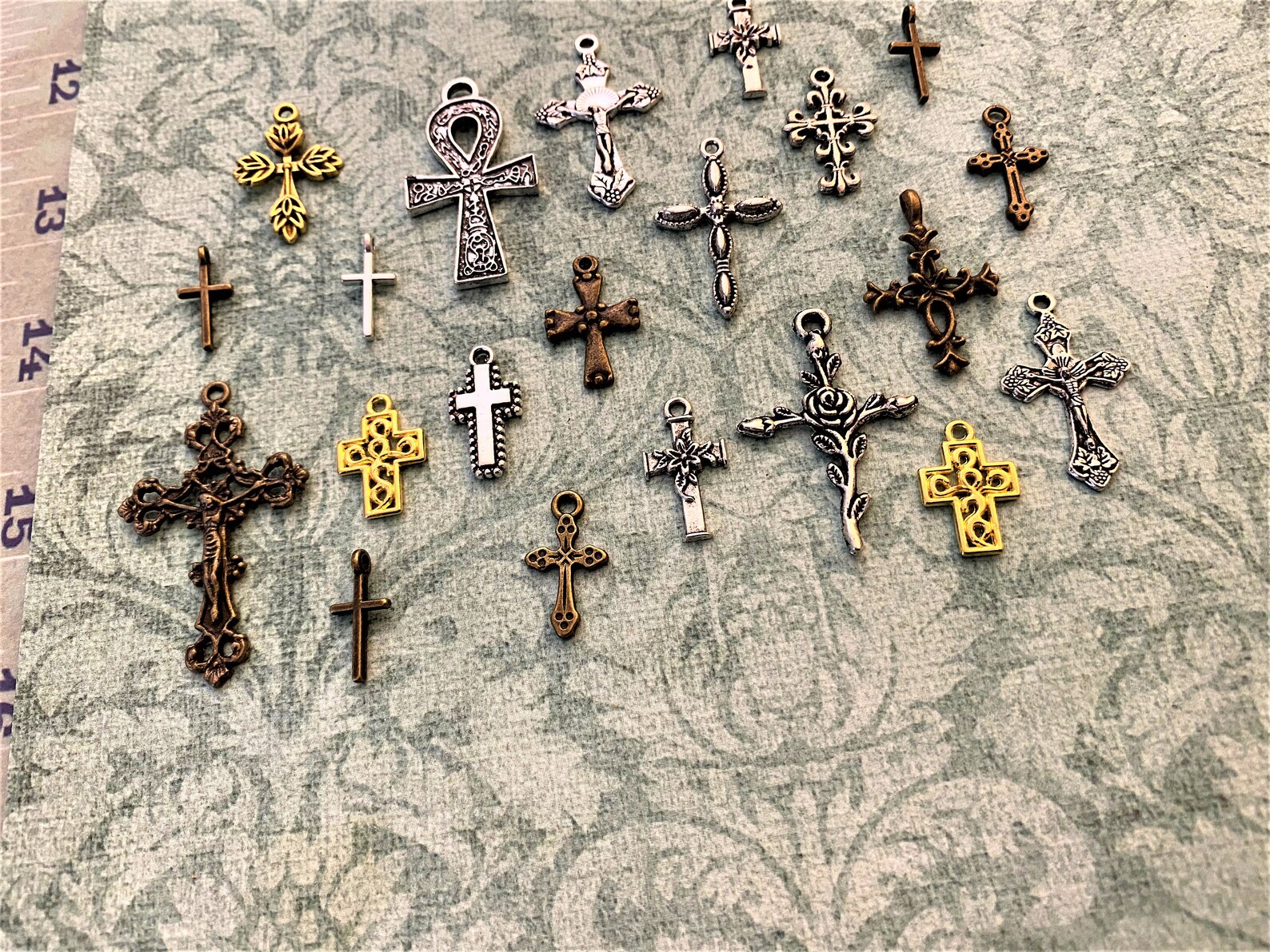 Redemption Cross Crucifix Rood Tree Cruciate Jesus Symbol - Etsy Australia