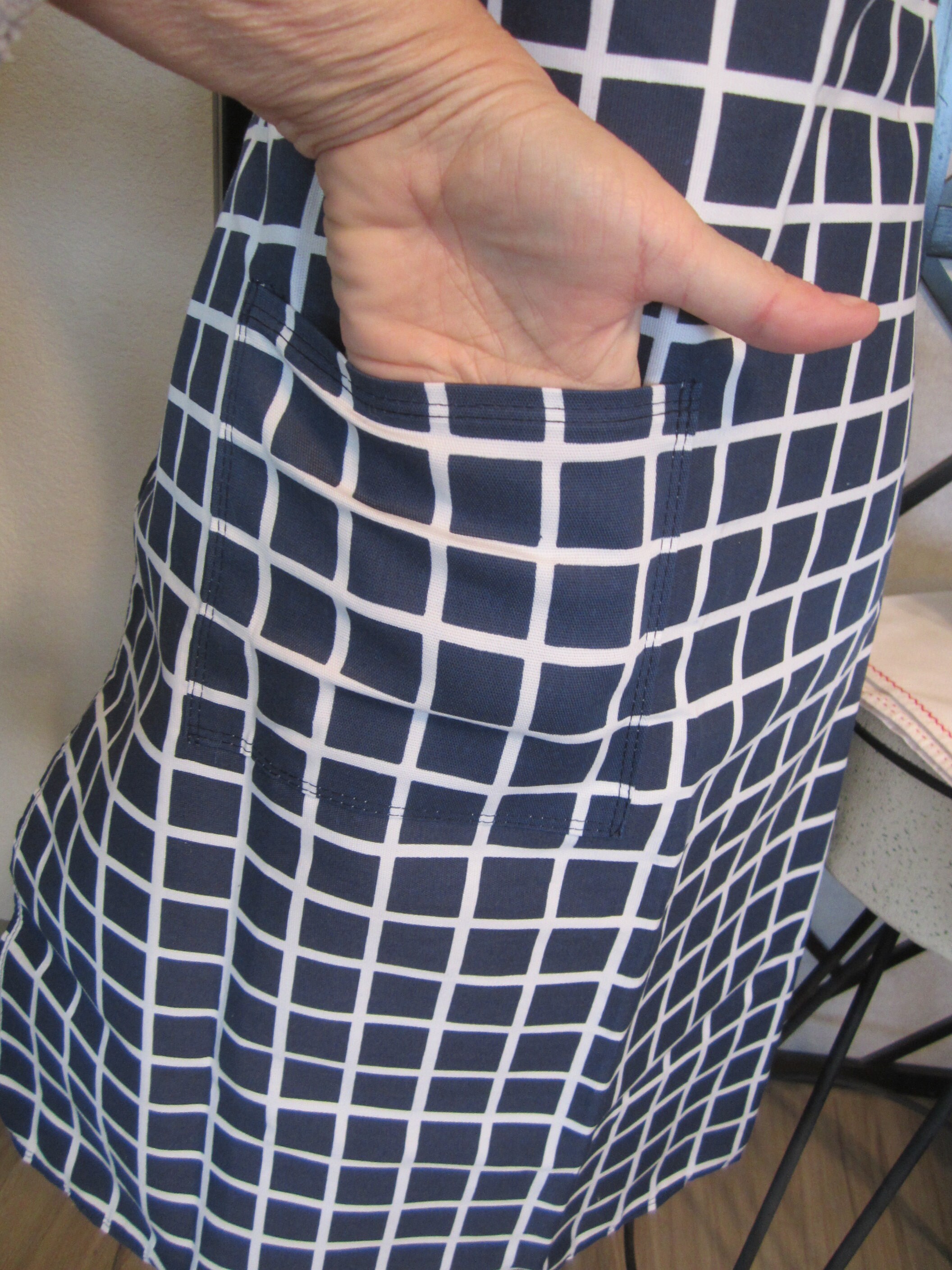 Washable Blue // White Checked 100% Cotton Full Baker's Style Apron ...