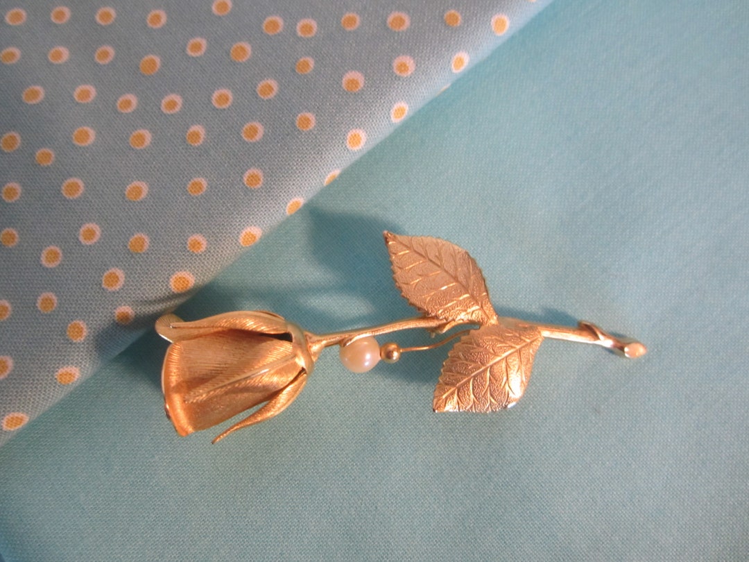 Vintage Kelly Waters Broche bouton de rose doré avec perle unique ...