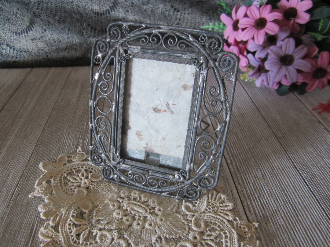 Vintage Wrapped Wire Metal Frame - Etsy