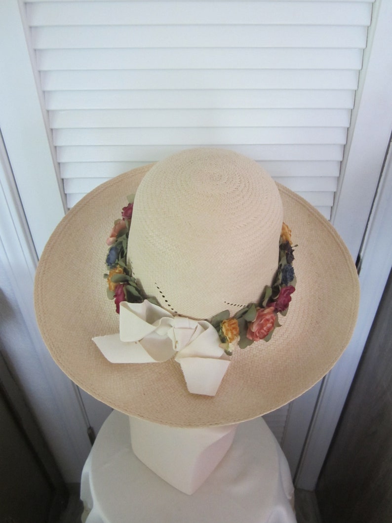Vintage - TOUCAN HATS - Cream Colored Straw Hat With Silk Floral Design ...
