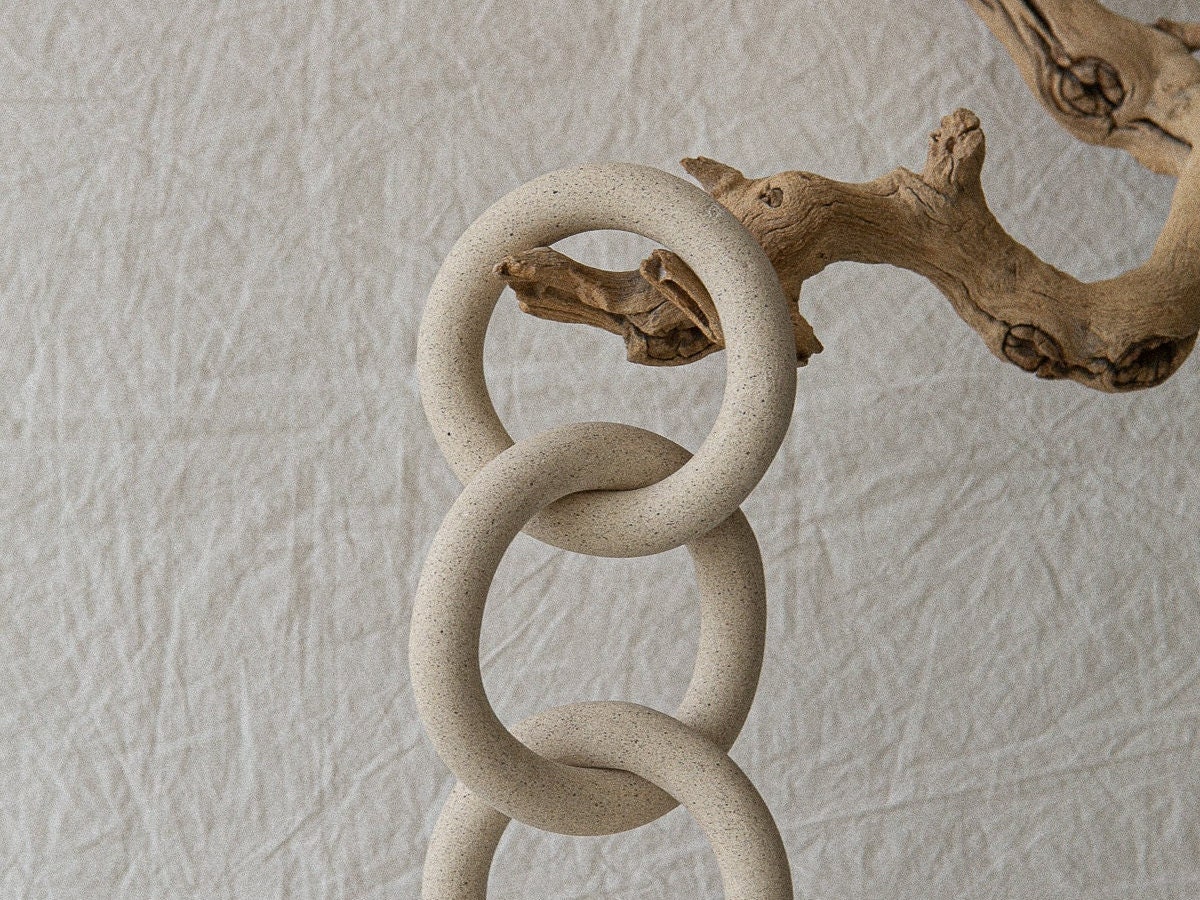 Lazylab Chain Design Ceramic Object, Interior Decorative Pottery Item ...