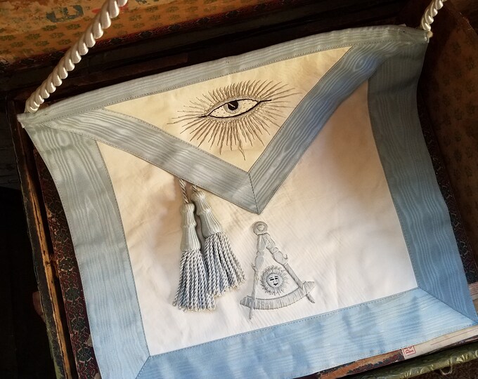 Vintage 1950's Masonic Fraternal Seeing Eye Embroidered Leather Apron ...
