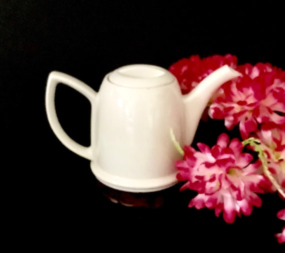 Hall 6-inch Tea Pot Home & Living Serving Odds & Ends Kitchen & Dining ...